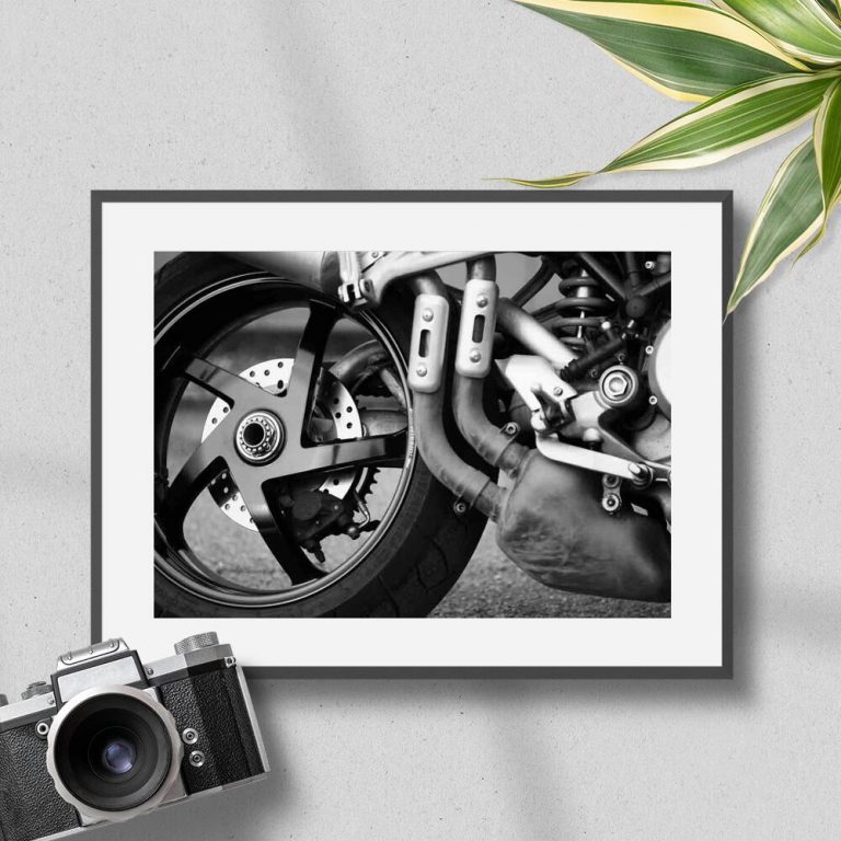 Plakat z motorem dla miłośnika motoryzacji